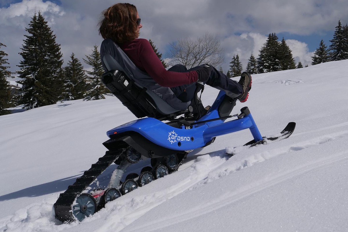 French inventors have developed an electric snow bike